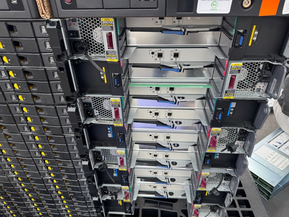 HP StoreServ 8000 3PAR-ST1112 24-Bay Storage Array No HDD | eBay