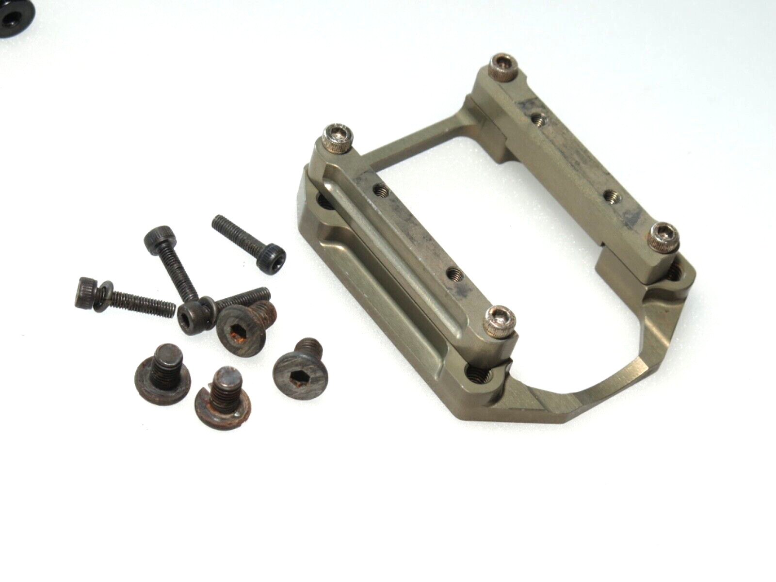 HB-5227 Hot Bodies D8T Evo3 truggy quick change engine mount | eBay