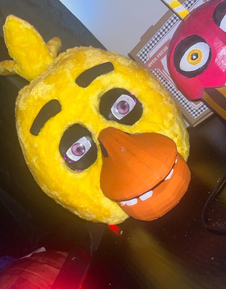 Chicka Display Head With Lit Eyes READ DESCRIPTION | eBay