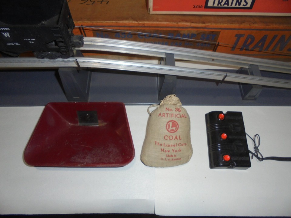 LIONEL 456 COAL RAMP SET WITH COAL HOPPER CAR O GAUGE POST WAR TRAINS ...