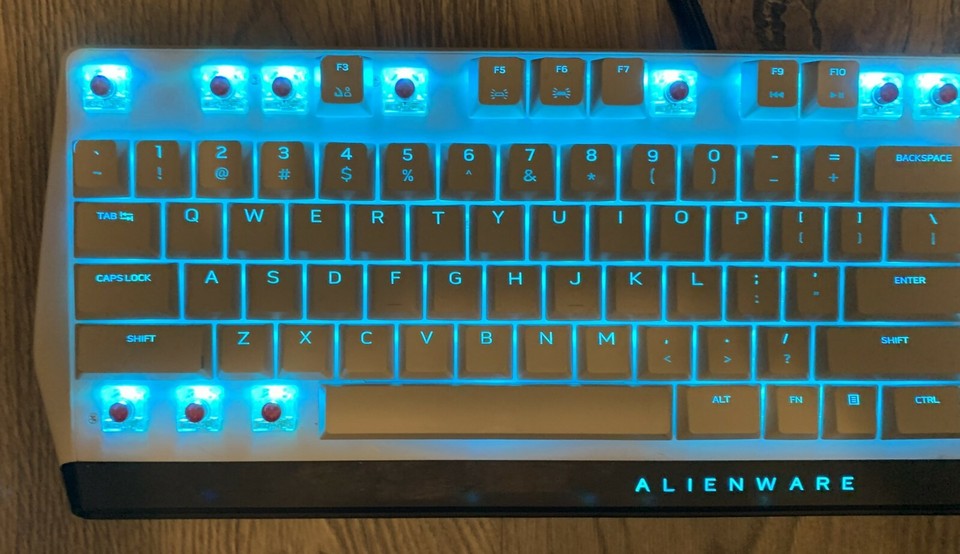 Alienware AW510K WHITE BACKLIT GAMING KEYBOARD KEYCAPS KEYS (AW510K) | eBay
