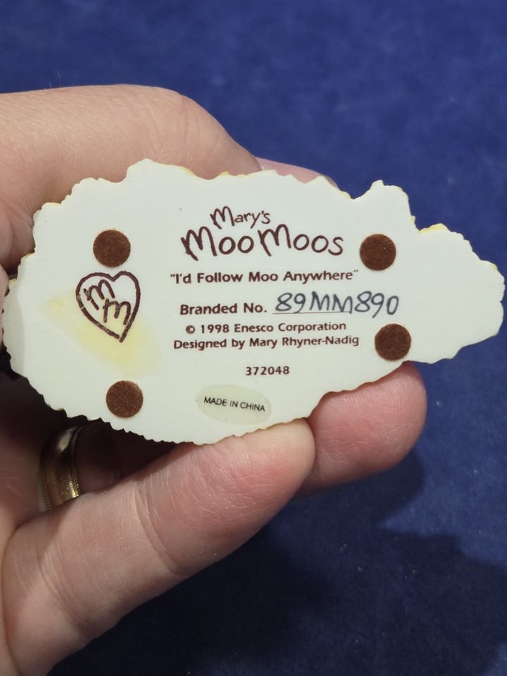 Mary's Moo Moos Figurine “I’d Follow Moo Anywhere” 1998 Enesco #372048 ...