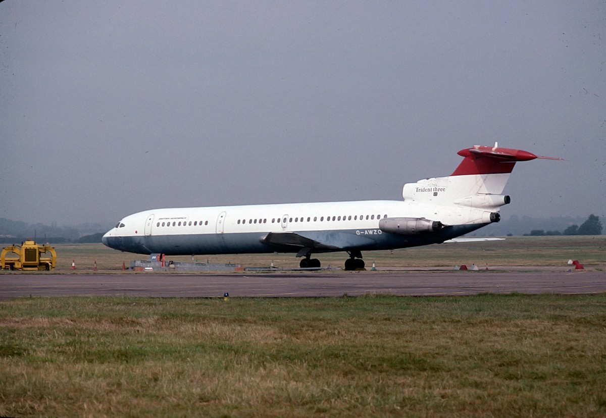 Trident 3, G-AWZO, at Hatfield, in 1989, aircraft slide | eBay UK
