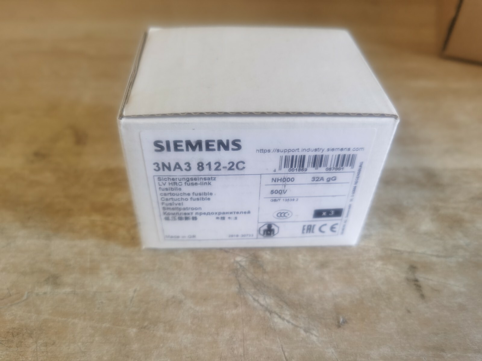 3PCS/1 box New Siemens 3NA3812-2C Fuse 32A 500V *TT | eBay