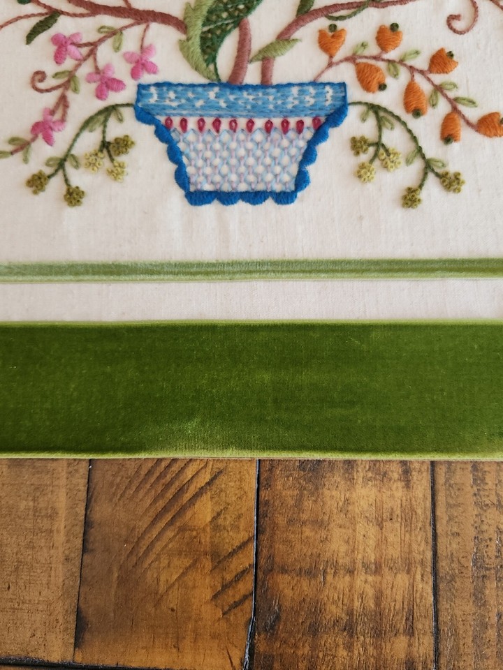 Vntg Hand Stitched Floral Crewel Embroidered Tapestry 15" X 19 1/2 ...