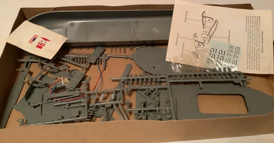 Lindberg Motorized LST U.S. Navy (Landing Ship Tank) 1/245 scale | eBay