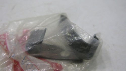 Suzuki LTZ400 59261-07G00 Pince, Tuyau N°2 RH Frein Avant | eBay