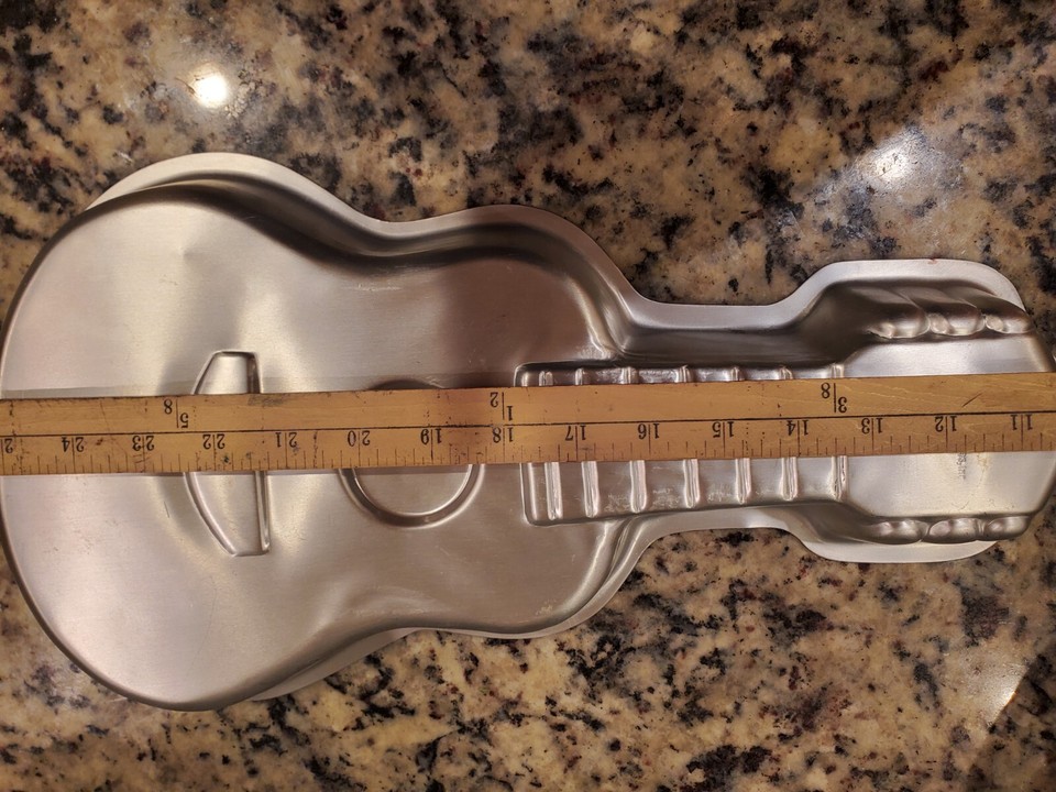 Vintage 2000 Wilton Acoustic Guitar Cake Pan | eBay
