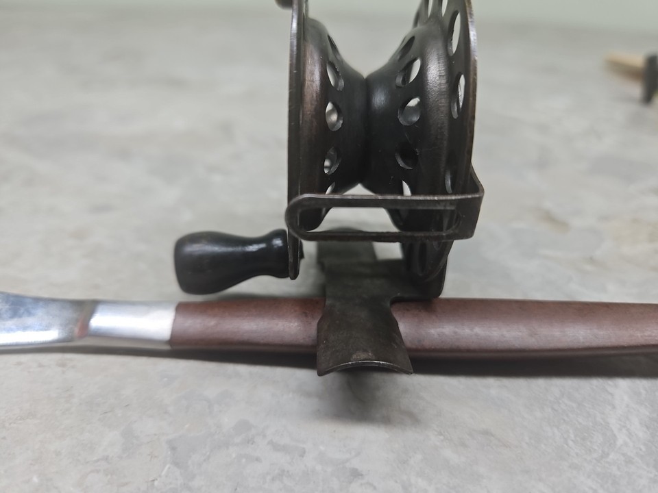 SKELETON Centrepin FLY FISHING REEL 2 Rows 14 Round Holes, No Click ...
