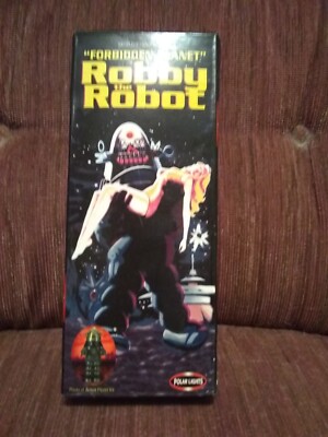 Robby The Robot Forbidden Planet Model Kit Polar Lights | eBay