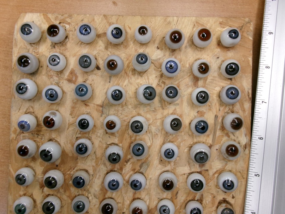 72 antique glass eyes lauscha 1890 Germany 0,43-0,51 inch diameter | eBay