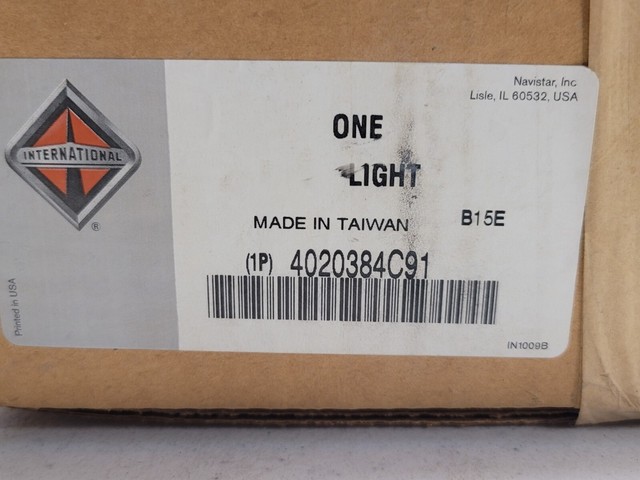 4020384C91 International OEM RH Headlight Assembly W/marker Light ...
