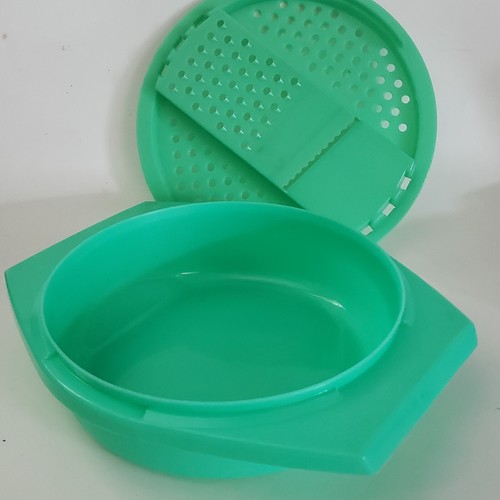 Tupperware Cheese Grater plus Bowl 787-3 786-4 Jadeite Green Shred ...