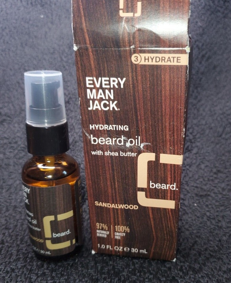 PAMPER YOUR MAN Bundle ( 2 items )1 Bloomi Body Oil & 1 Every Man Jack ...