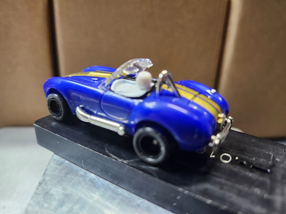 DASH COBRA BODY (NEW) ON MATCHING BLUE T-DASH CHASSIS (NEW) HO SLOT CAR ...