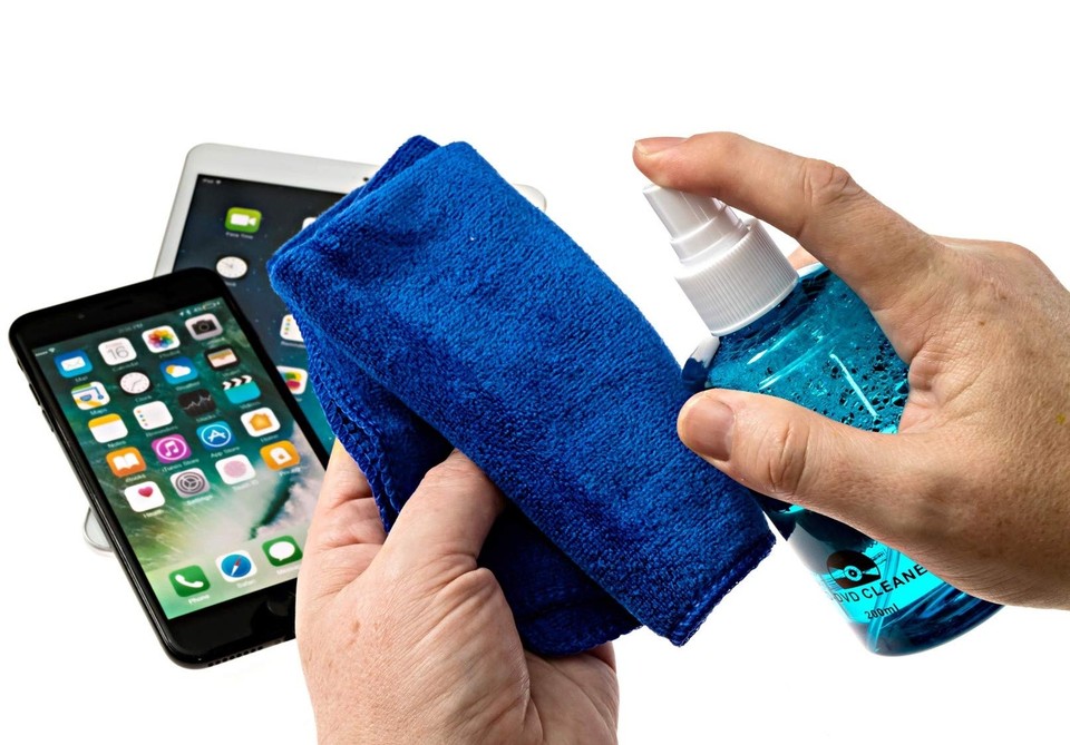 Premium CD Cleaner Solution Spray - Compact Disc CD-DVD Cleaning Fluid ...