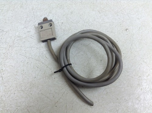 Omron D4C-1602 Limit Switch D4C1602 (TSC) | eBay