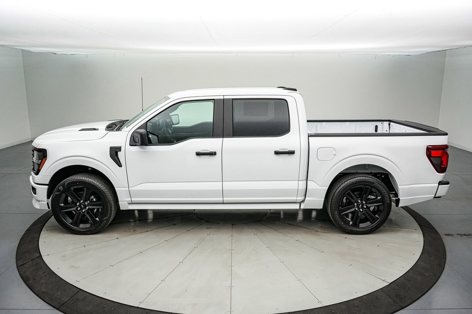 2025 Ford F-150 Lowered Lobo Crew 4x4 V8 36 Gal Tank MSRP62925 | eBay