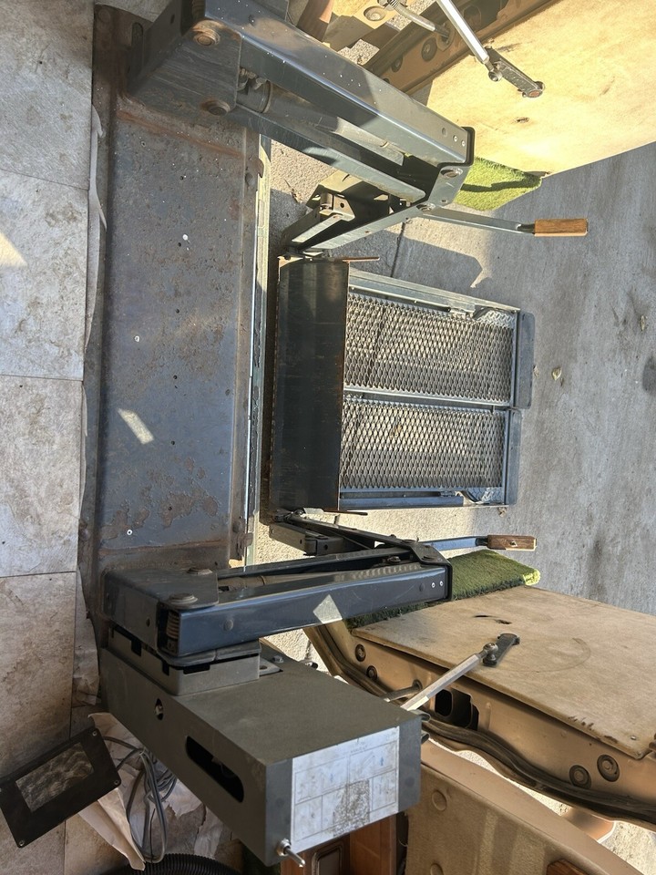 Ricon Van Hydraulic Handicap Wheelchair Platform Lift Ramp | eBay