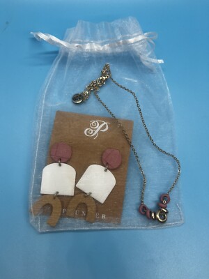 Plunder Design Jewelry Cute Pink Gold Wood Rings Beaded Necklace ...