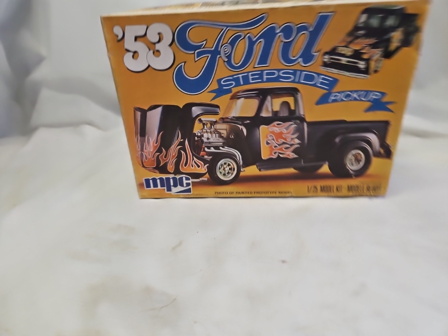 MPC '53 FORD STEPSIDE PICK UP. FLIP NOSE PLASTIC 1/25 SCALE MODEL KITの ...