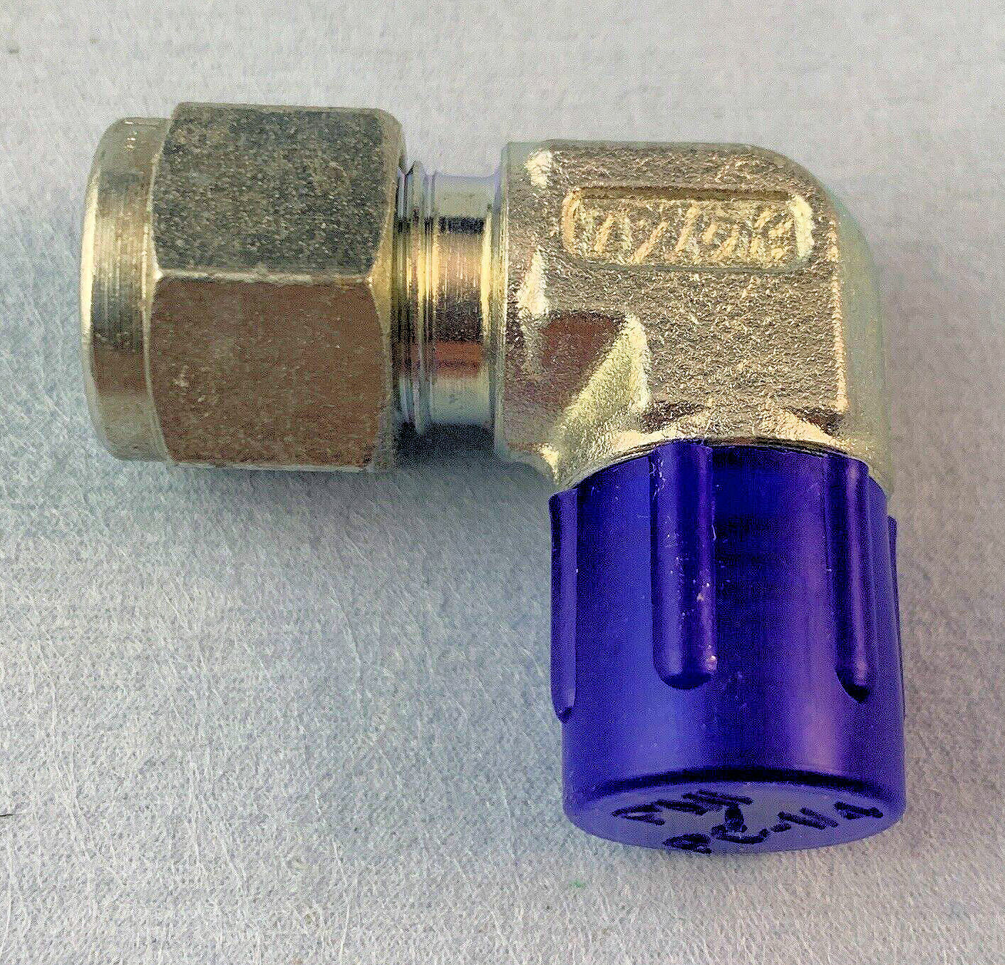 3/8" Tube OD /4" MNPT Steel Elbow Fitting Tylok S-6-SME-4 for sale ...