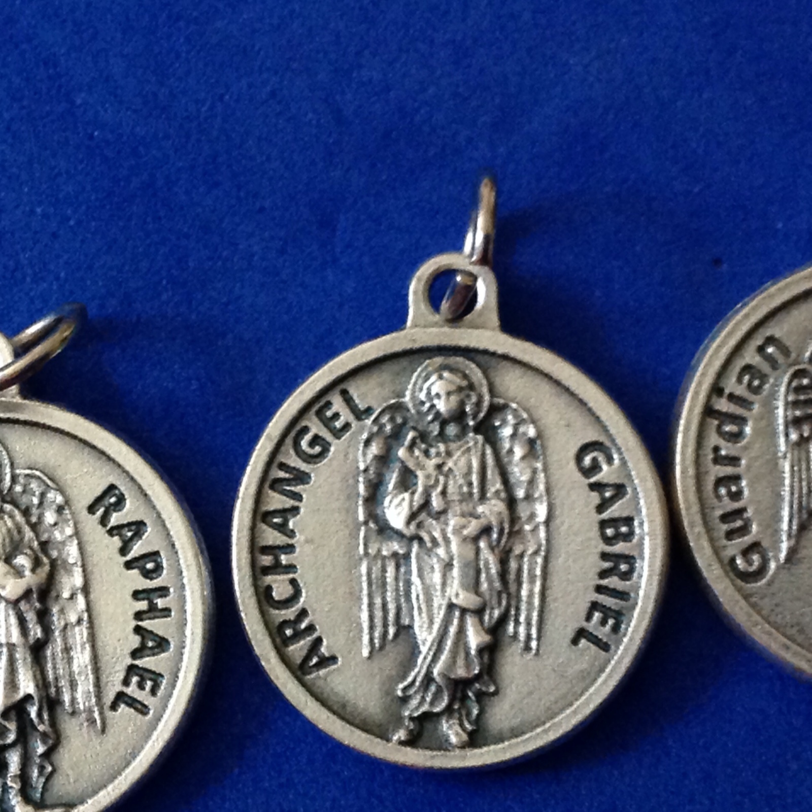 Lot 4 Archangel St Medals Michael Gabriel Raphael Guardian Angel Saint ...