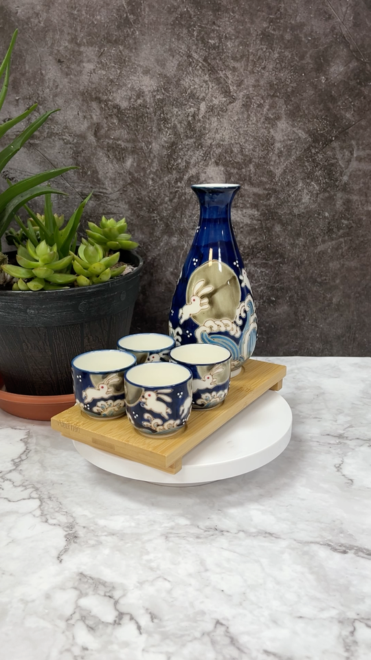 Moon Rabbit Bunny Sake Bottle and Cups Gift Set, 1Sake Bottle and4 Sake ...