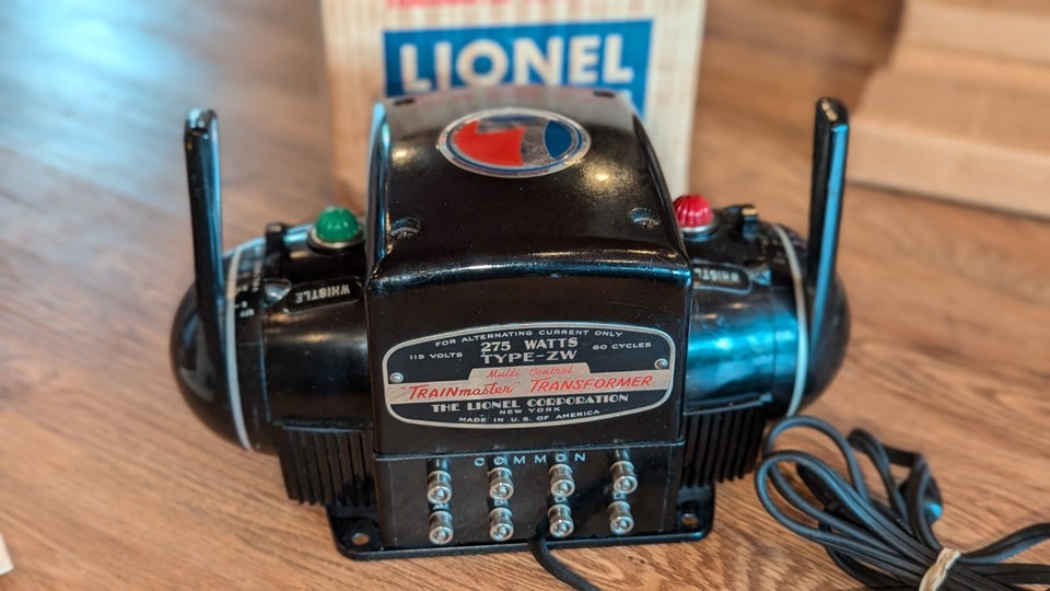 LIONEL ZW 115 VOLTS / 60 CYCLES 275 WATTS TRAINMASTER TRANSFORMER W ...