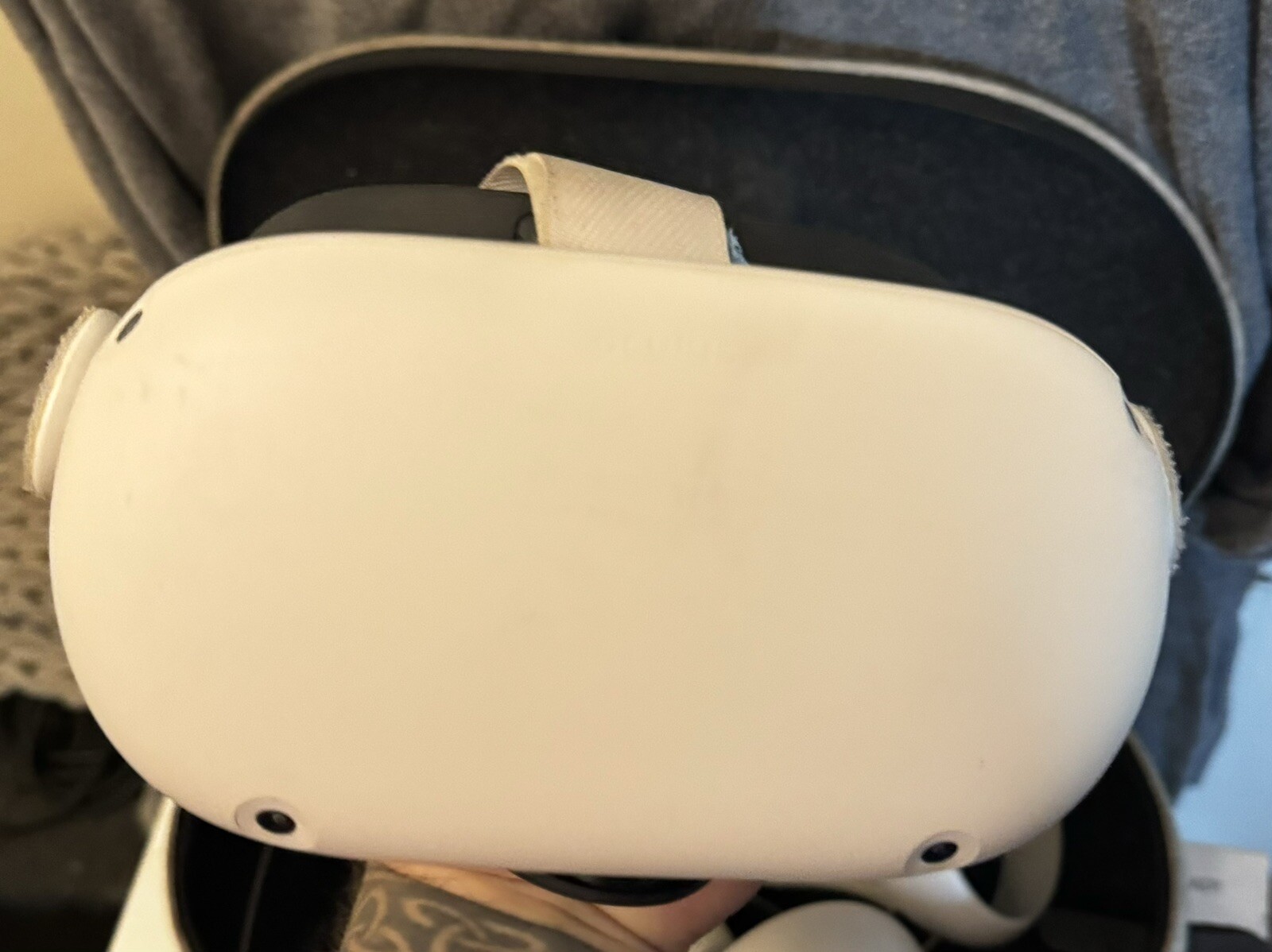 Meta Oculus Quest 2 128GB Standalone VR Headset - White charging Dock 2 ...