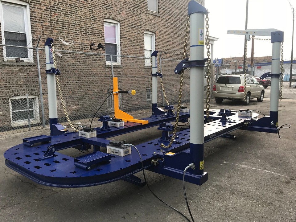 22 FEET 4 TOWERS AUTO BODY SHOP FRAME MACHINE WITH FREE CLAMPS,TOOLS ...