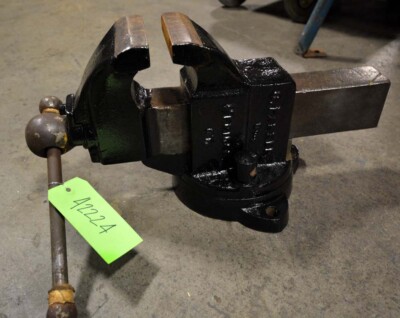 Vises - Parker Bench