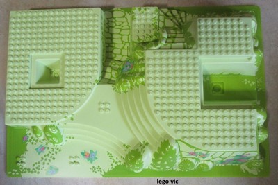 Lego 44510pb04 Baseplate 32x48x 6 with Front and Back Steps and Green ...