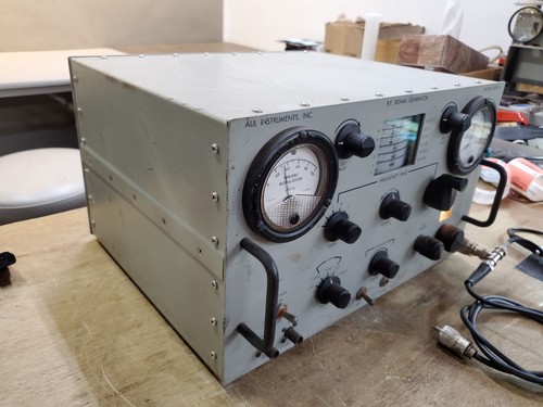 AUL Instruments R.F. Signal Generator model 6202A TS-510C/U with ...