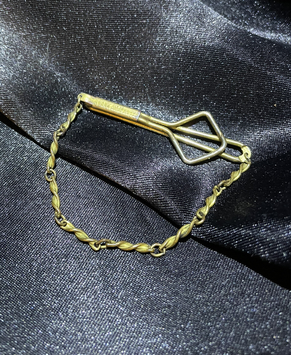 ANTIQUE 1932 SWANK Tie Bar & Fancy Chain, Cravat Hold… - Gem