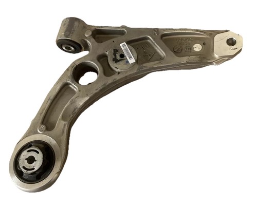 MOPAR 68285992AF Lower Control Arm - Right Side Fits 2019 Jeep Cherokee ...