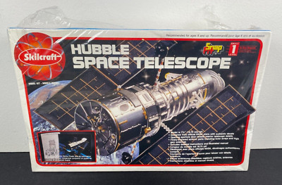 Vtg 1995 Skilcraft Hubble Space Telescope 1/72 Snap-Tite Model Kit READ ...