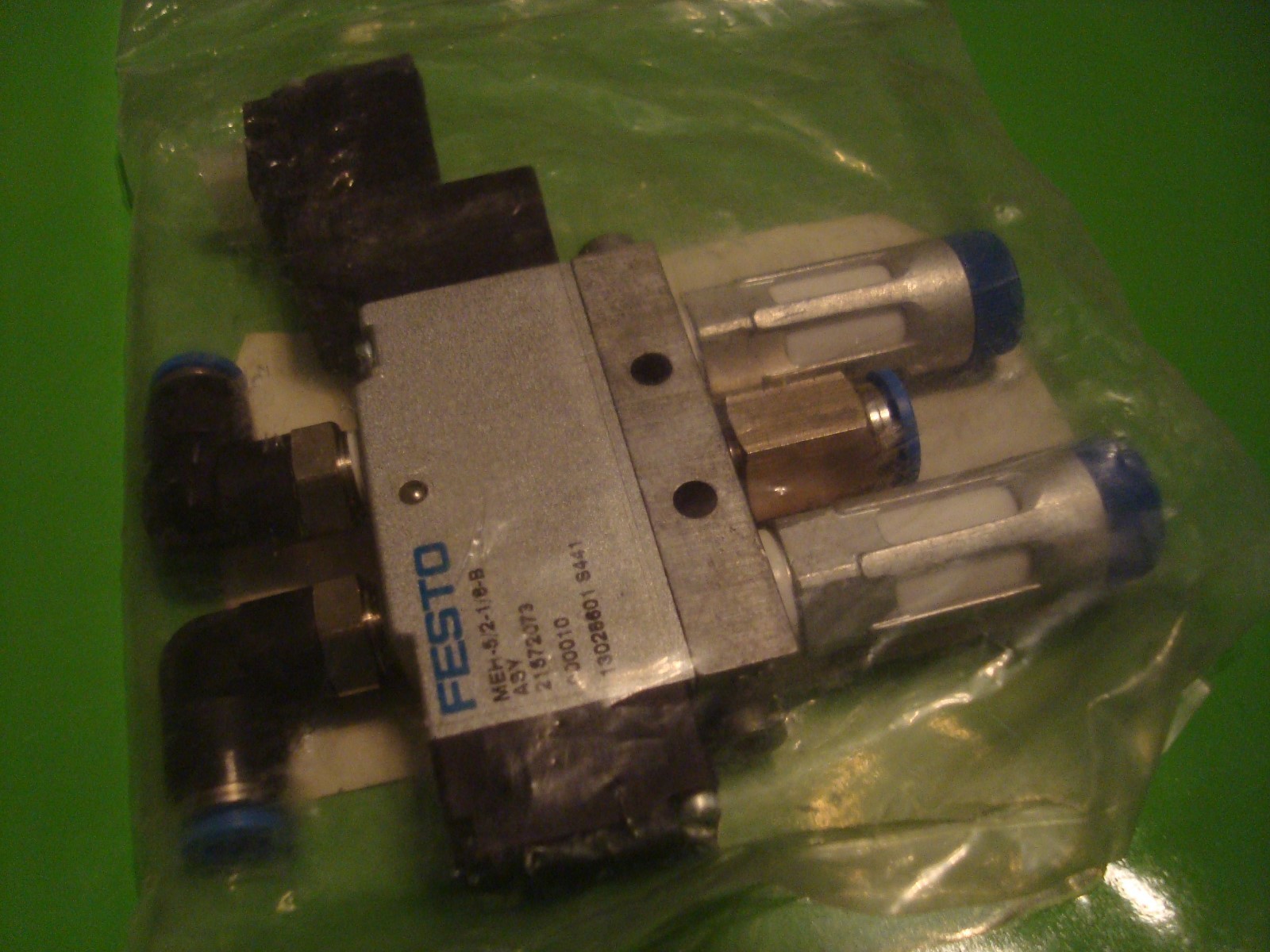 FESTO AUTOMATION SOLENOID VALVE ASY 13028601, MEH-3-24VDC, 21572073 | eBay