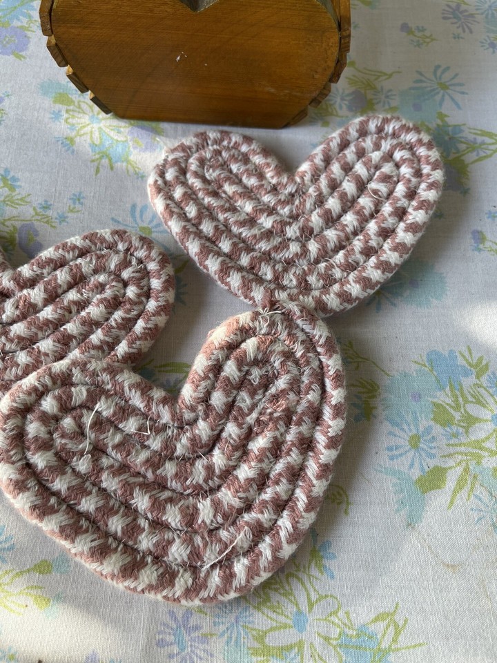 Vintage RAG RUG Look HEART COASTER Set Country FARMHOUSE | eBay