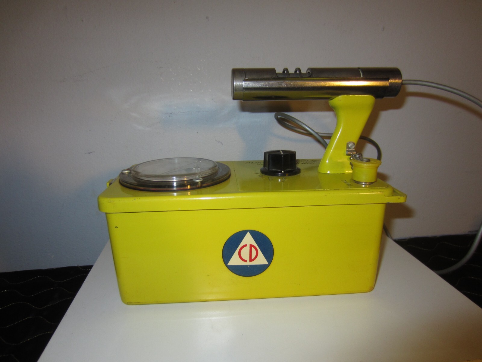 VICTOREEN CDV-700 MODEL 6B GEIGER COUNTER / RADIATION DETECTOR ...