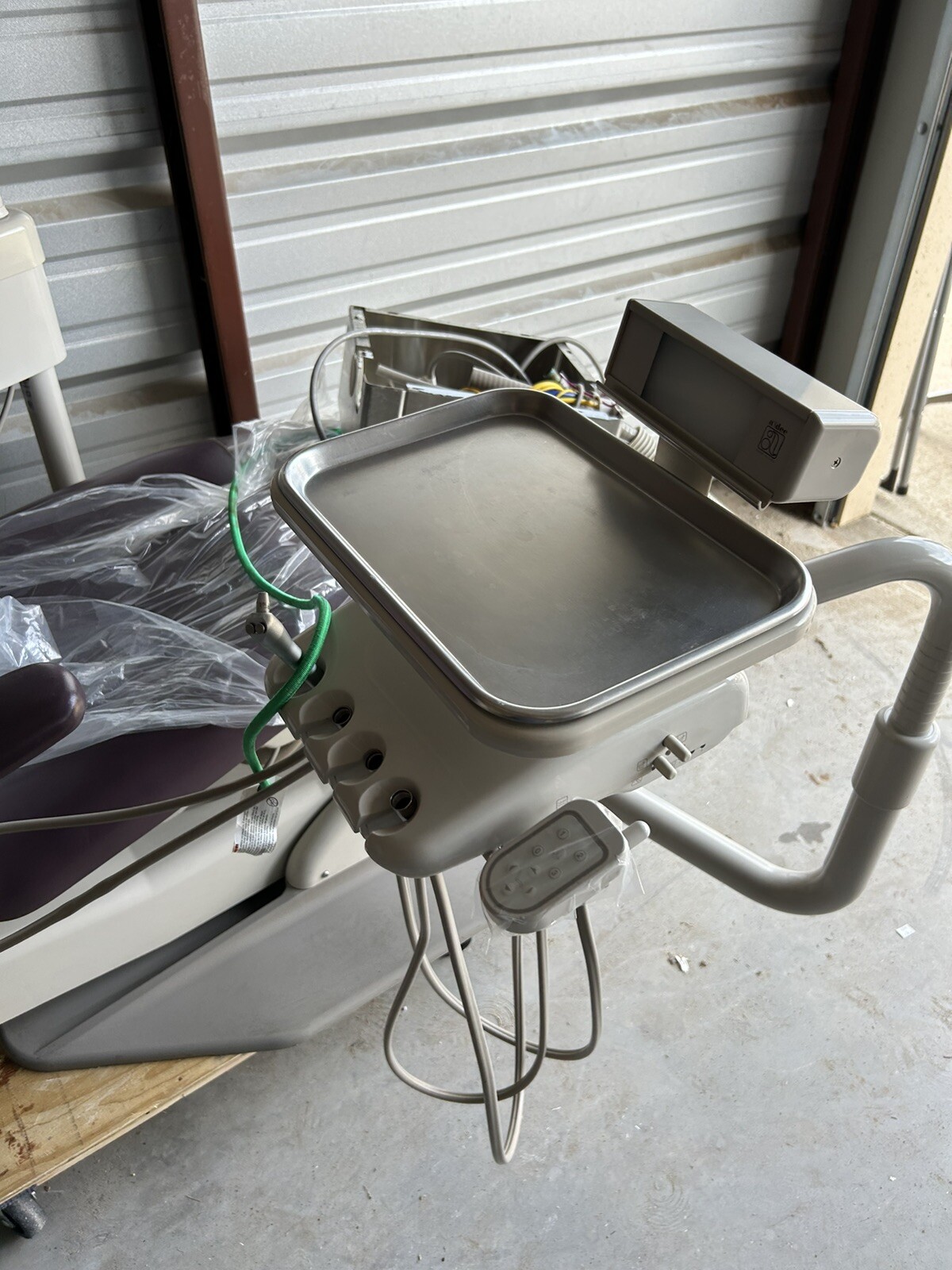 Adec Performer 8000 Dental Patient Exam Chair W/ Radius Delivery Pkg ...