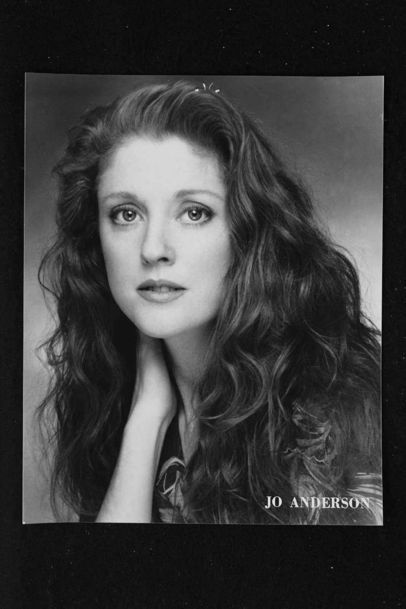 Jo Anderson - Signed Autograph and Headshot Photo set - Roswell | eBay