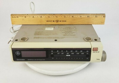GE Spacemaker 7-4212B AM/FM Radio LED Display Clock Light Kitchen ...