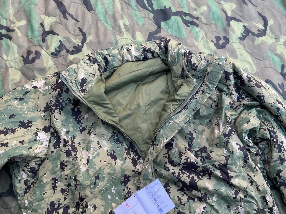 Navy SEAL Military Surplus Wild Things AOR2 Extreme Cold Parka Jacket ...