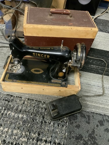 1957 Singer 99k Sewing Machine with Pedal & Orig Case Vtg | eBay
