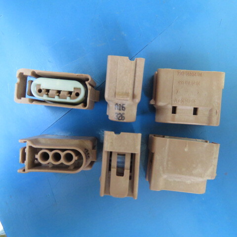 FEDERAL-MOGUL CORP ZFJ-00703-UA Qty of 5 per Lot CONN 3 POS | eBay