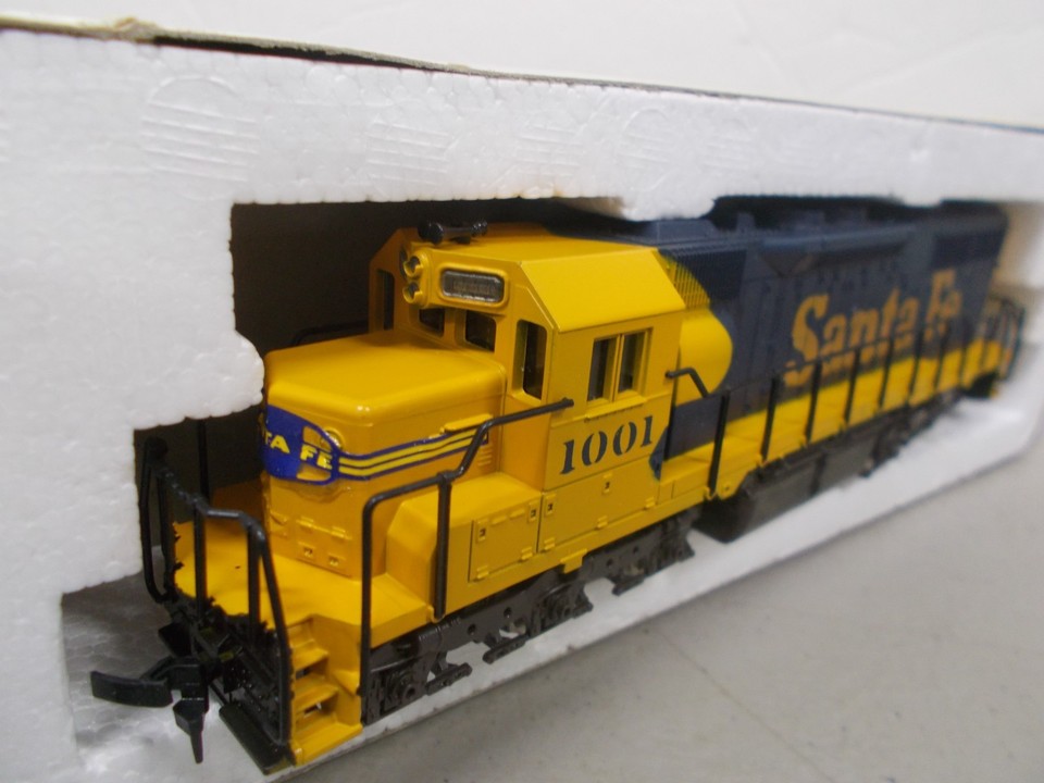 ATLAS # 7011 ~ SANTA FE SD35 POWERED LOCOMOTIVE # 1001 ~ HO SCALE | eBay