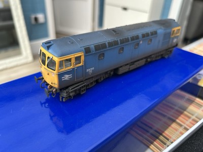 Heljan class 33 in BR Blue DCC fitted 33211 00 Gauge | eBay UK