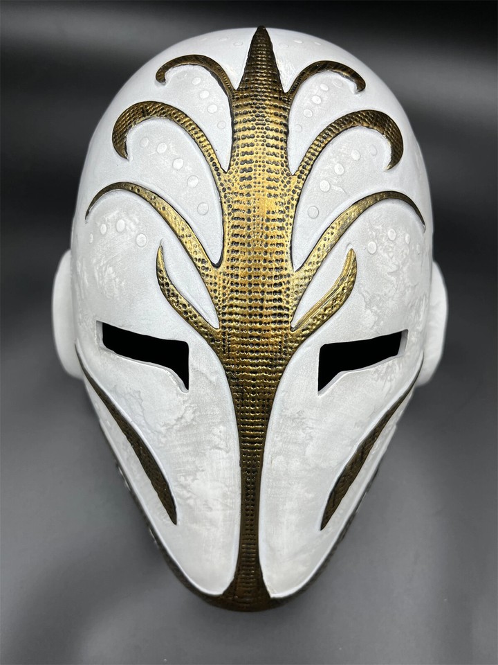 Star Wars Galaxy's Edge Jedi Temple Guard Mask Temple Guard mask for ...
