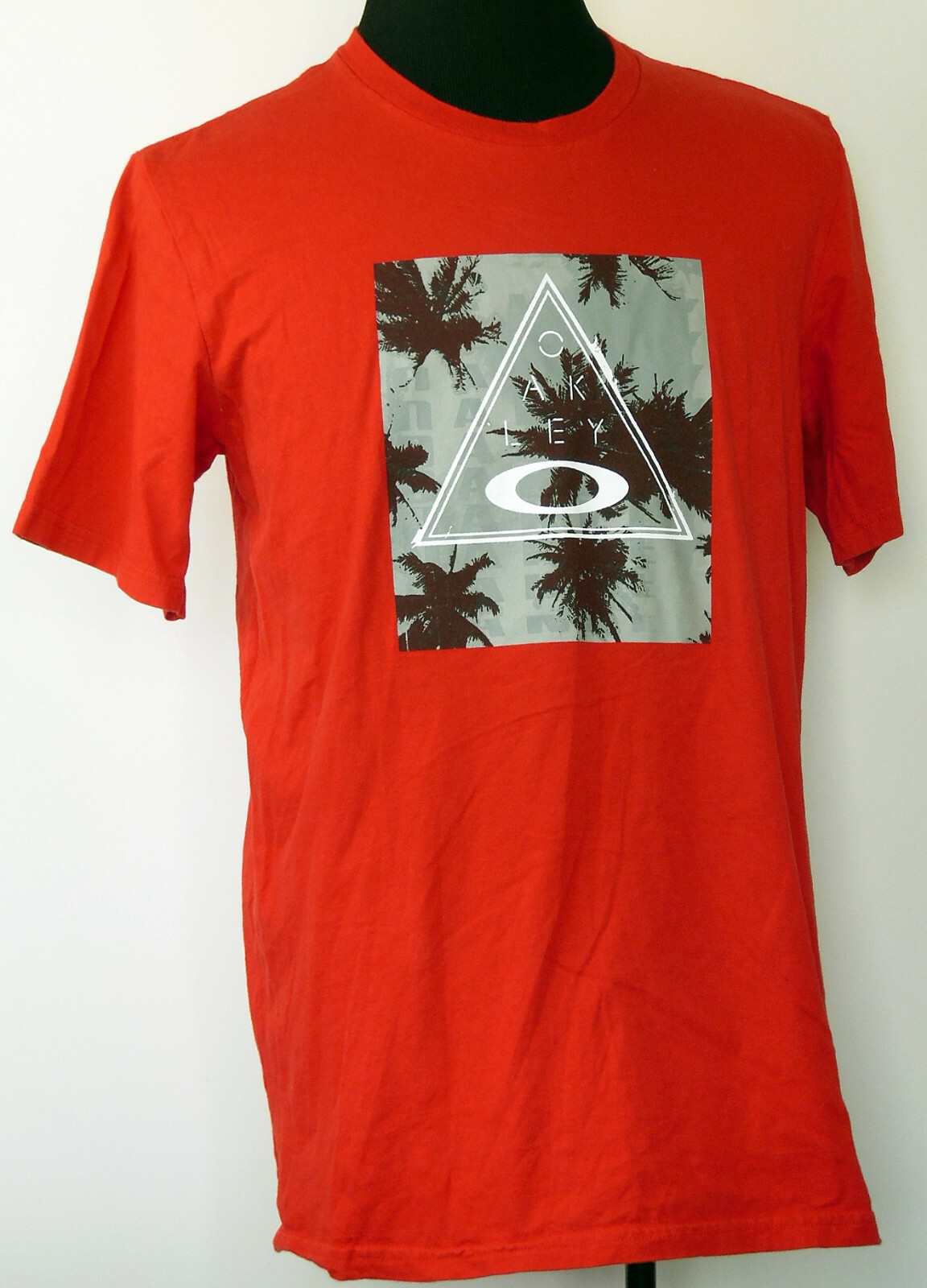 Oakley Red Palm Tree Triangle Logo S/S Crew Neck Regu… - Gem